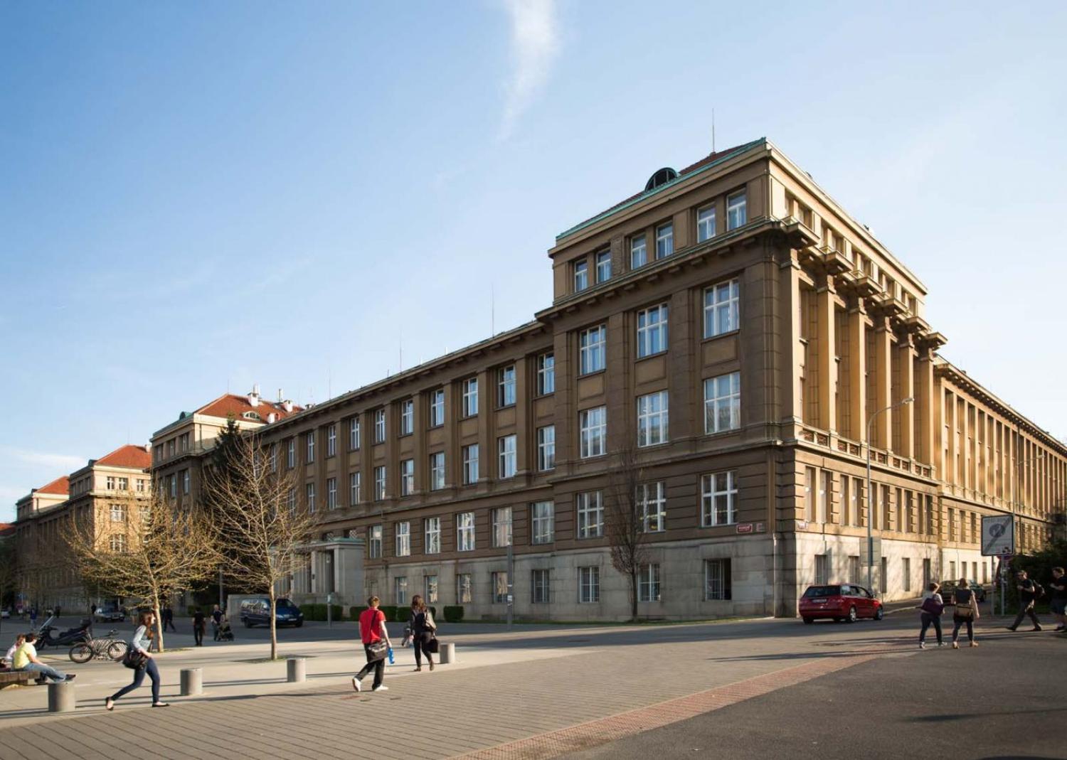 O VŠCHT Praha - Vysoká škola chemicko-technologická