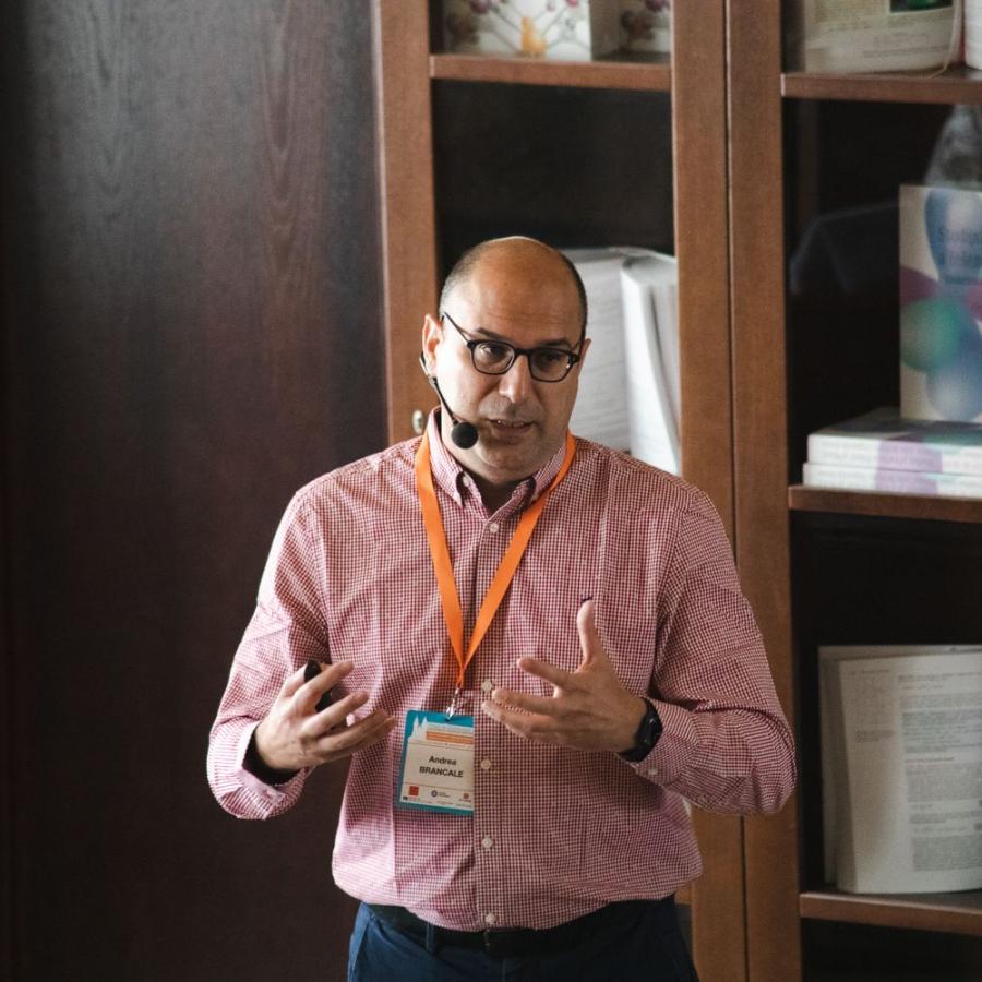 Na VŠCHT vzniká excelentní výzkumná skupina v oblasti medicinální ...