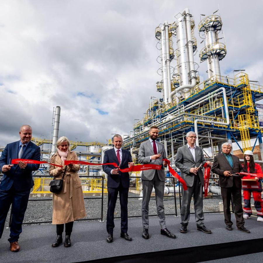 ORLEN Unipetrol otevřel novou výrobní jednotku a stal se jedním ze čtyř ...