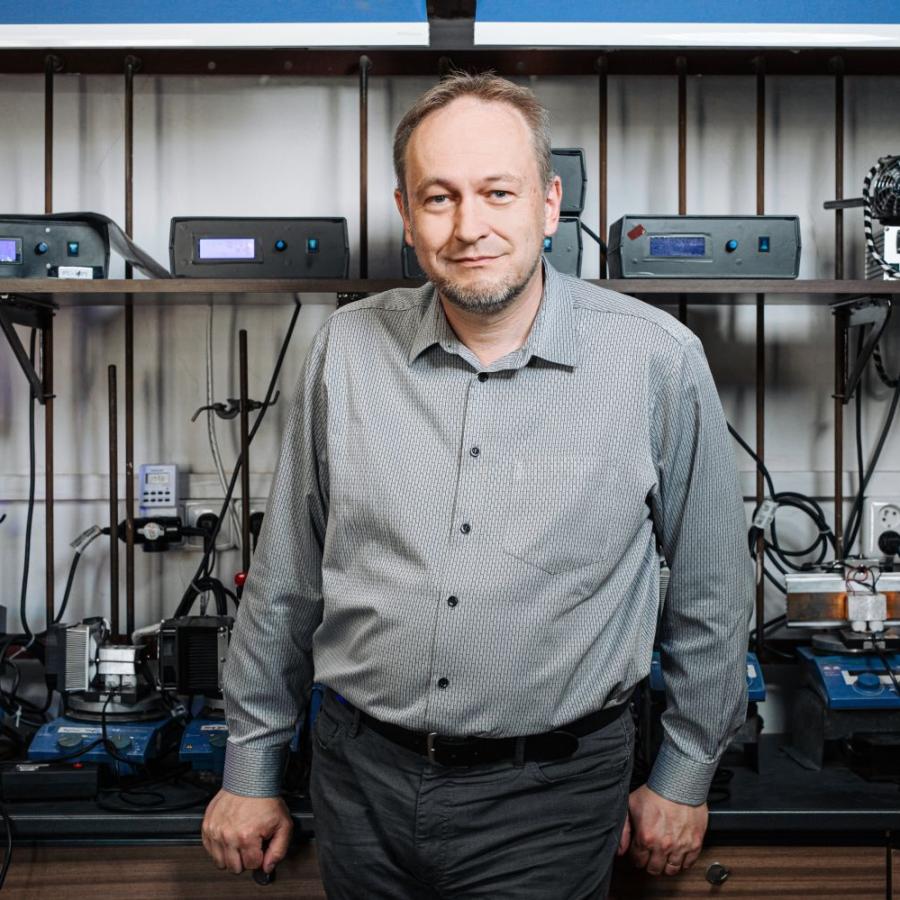 Radek Cibulka získal prestižní Cenu Rudolfa Lukeše pro rok 2022 - Vysoká škola chemicko ...